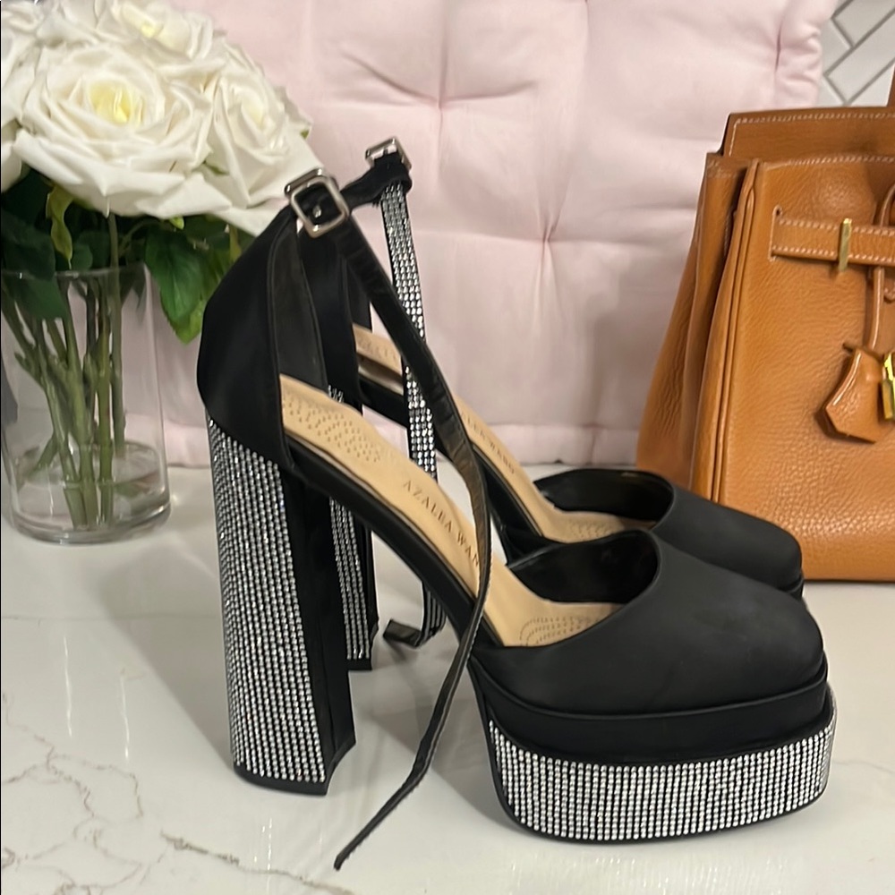 Elegant Black Platform Heels With Rhinestone Accents - Gem